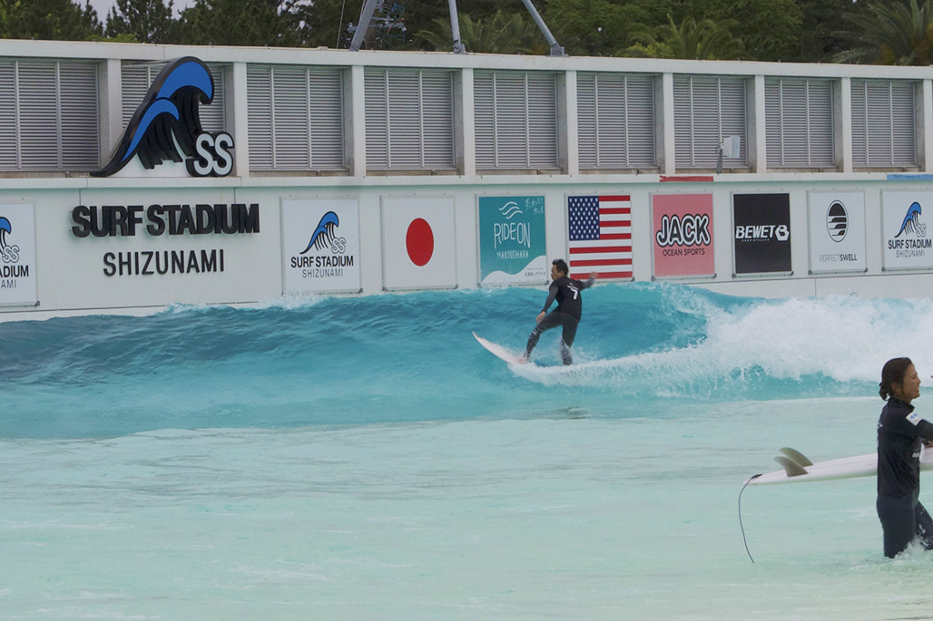 静岡県静波にある人口ウェーブプール、SURF STADIUM を初めて体験してみた。 | TETSUYA MAG. -森田哲也のウェブサイト-